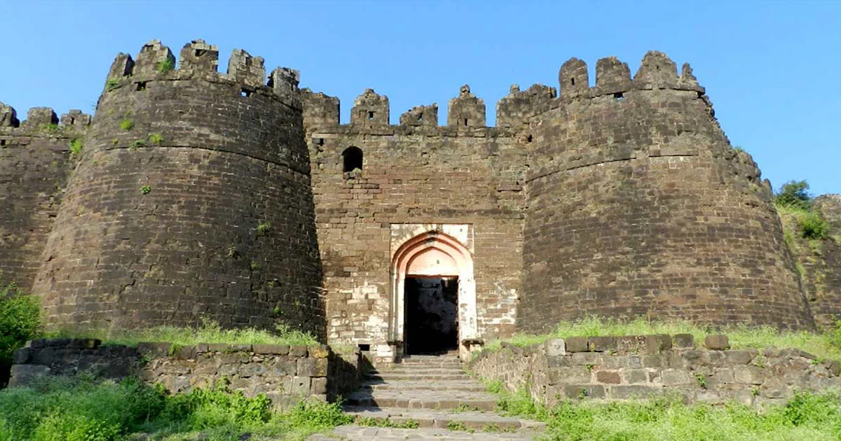 देवगिरी किल्ला: इतिहास, वास्तुकला आणि महत्त्व | devgiri fort ...